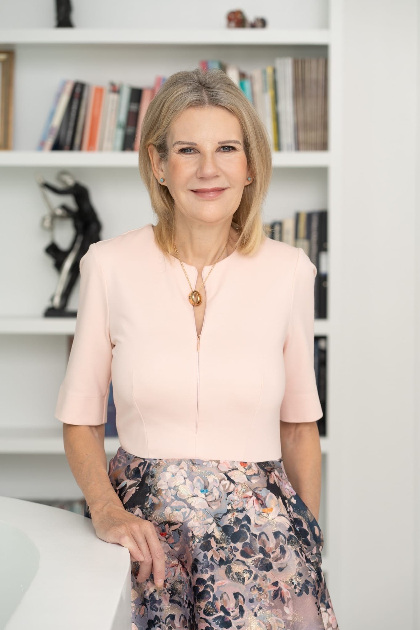 Simulate your future look with Lindapp - Dr. Anne Dancey